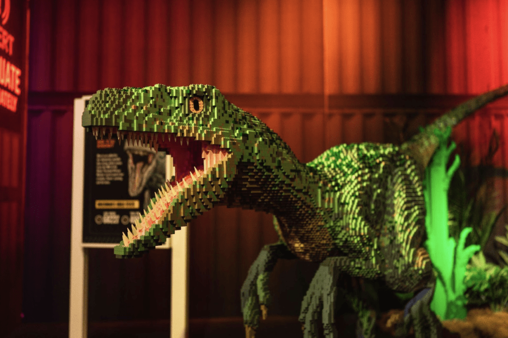 Mais de quinze dinossauros surgirão no quarto andar do tradicional ...